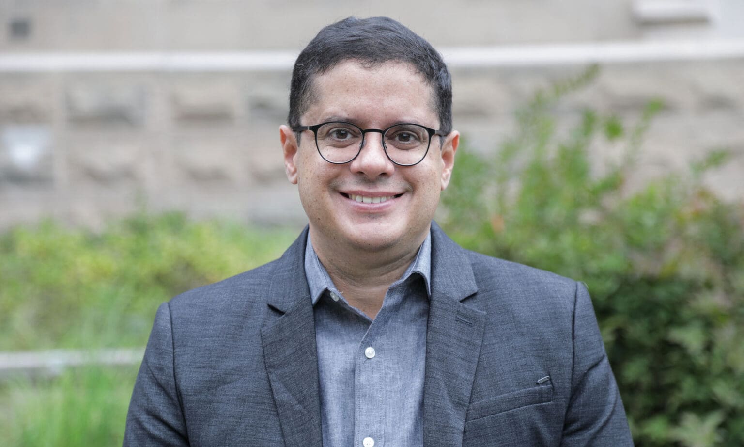Reimagining Software Education: Computer science professor receives ...
