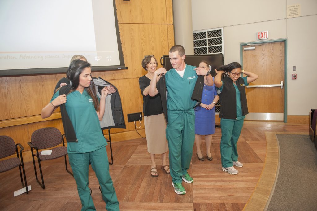 VCU School of Nursing holds vesting ceremonies to welcome students to ...