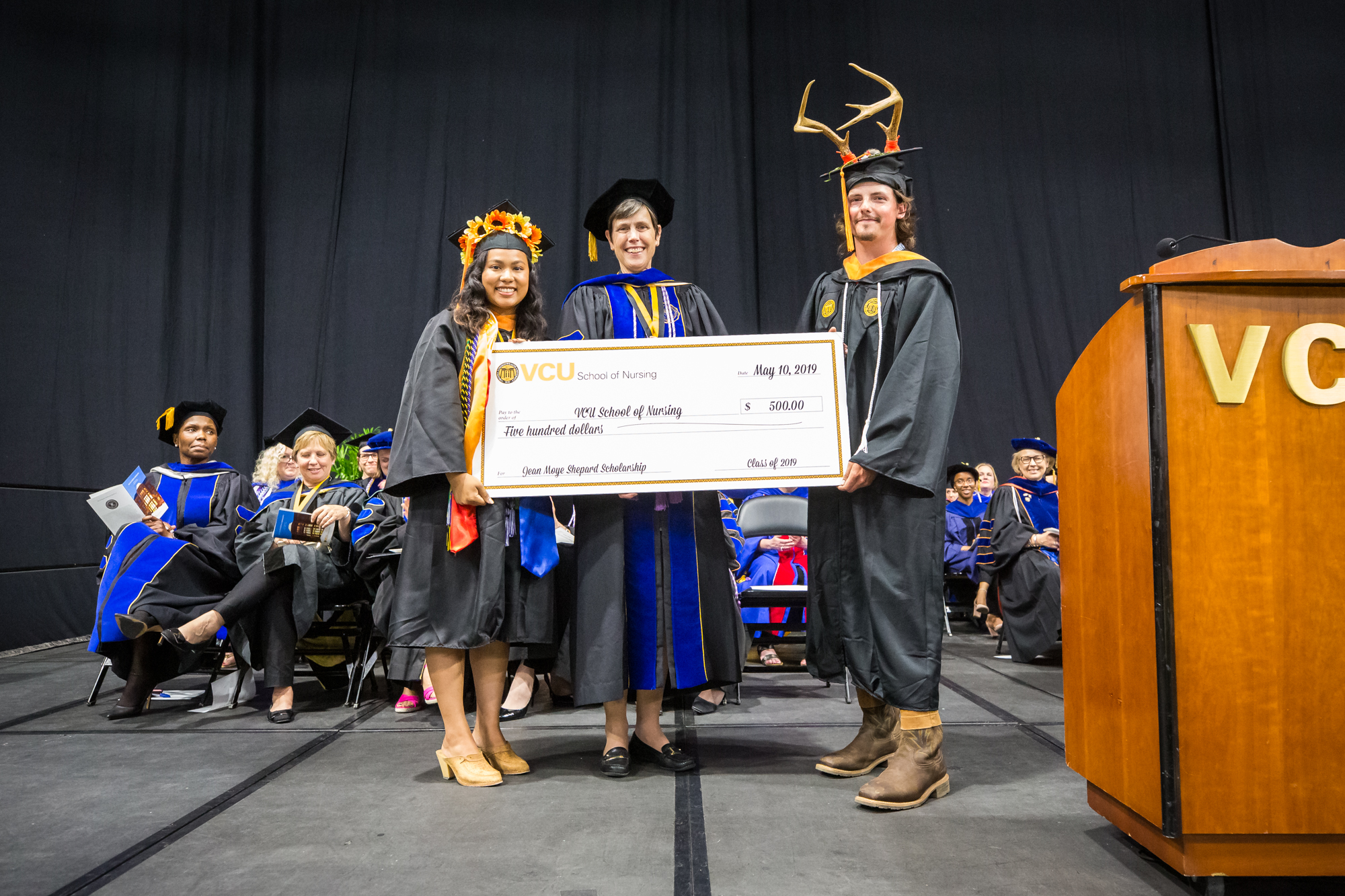 VCU School of Nursing recognizes 219 new graduates – VCU School of ...